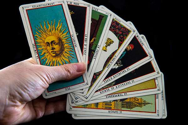 Barajas de Tarot - Rosalía Colomo | Almas Saladas — Sabiduría ...